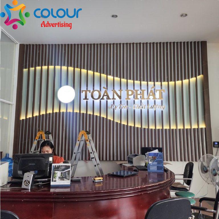 Làm biển Backdrop quầy lễ tân chữ nổi: formex, alu ,mica ,inox... uy tín